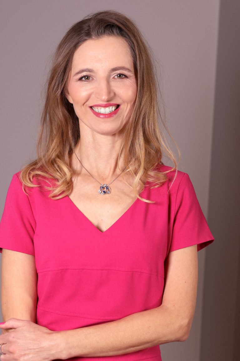 Kontakt – Anna Daria Nowicka